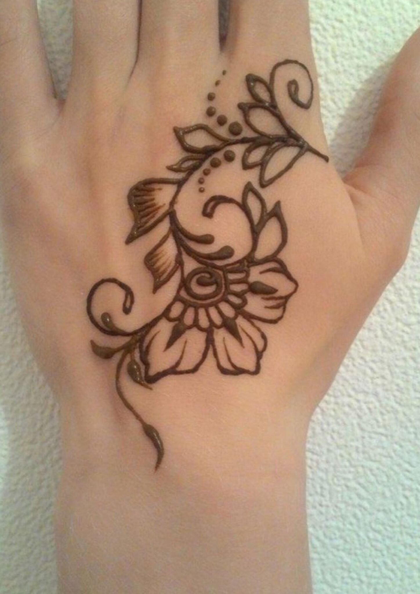 720+ Easy Back Hand Mehndi Designs for Brides and Girls - Simple Mehndi ...